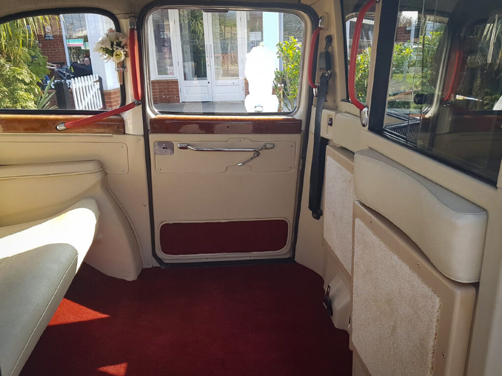 Classic London Taxi Wedding Car For Hire - Essex Wedding Cars